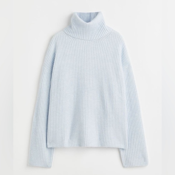 H&M | Sweaters | Euc Hm Light Powder Blue Turtleneck Sweater | Poshmark
